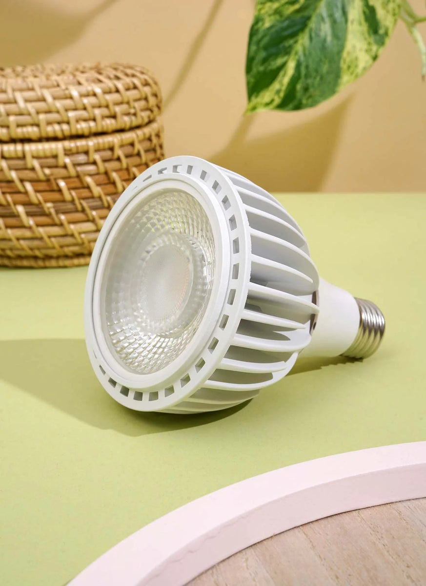 SOLTECH SOLUTIONS VITA LED GROWLIGHT WHITE NARROW DIMMABLE – The Sunday Shop Calgary